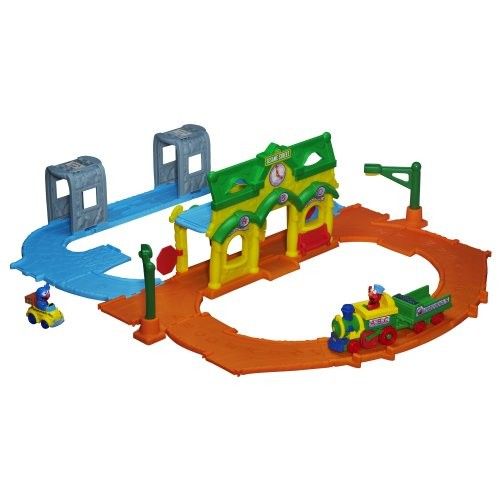 Playskool Sesame Street Elmo Junction Train Set | iCheck.vn